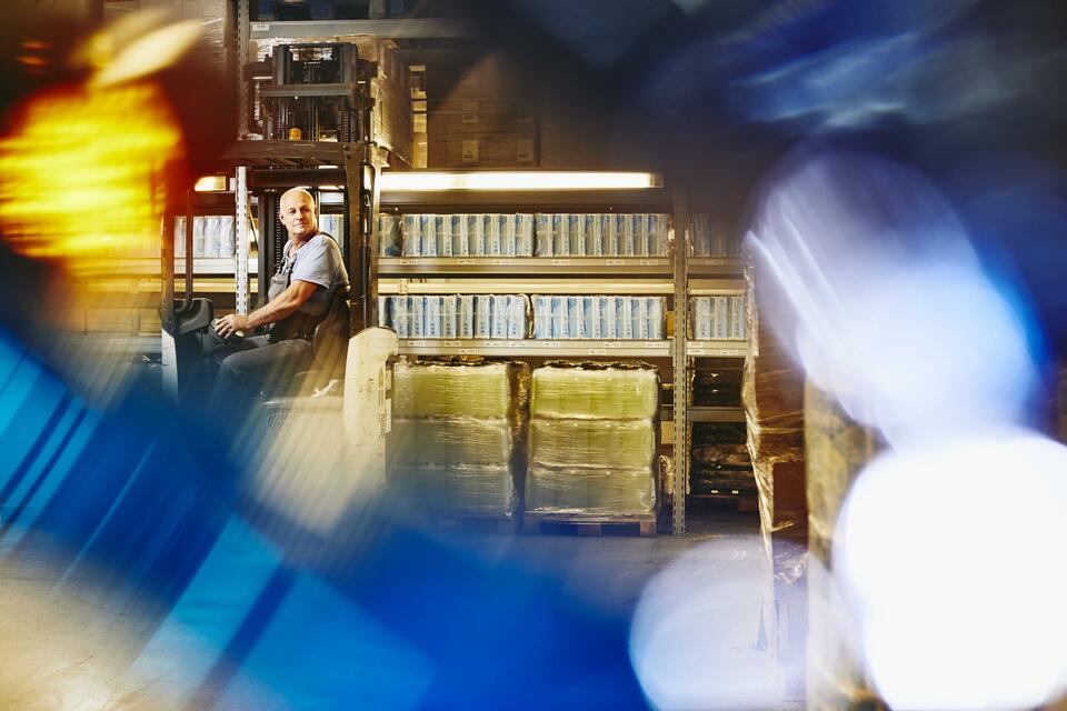 Working as a material handler | Randstad USA