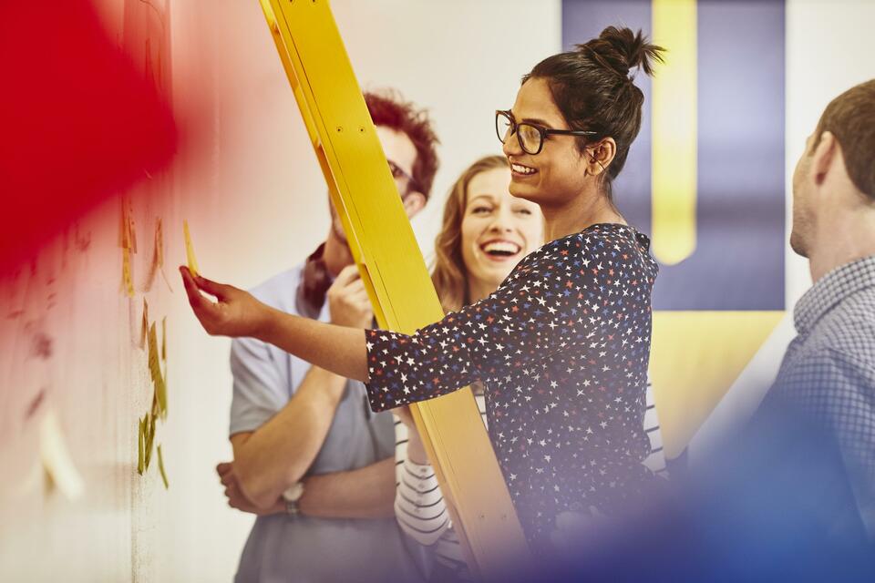 Working as a team leader: your tasks, salary and career opportunities ...